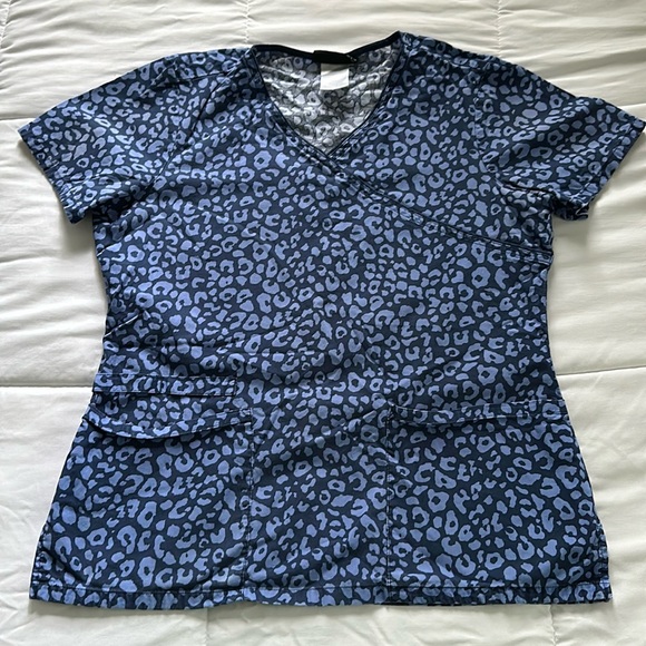 Cherokee | Tops | S Cherokee Leopard Print Scrub Top | Poshmark